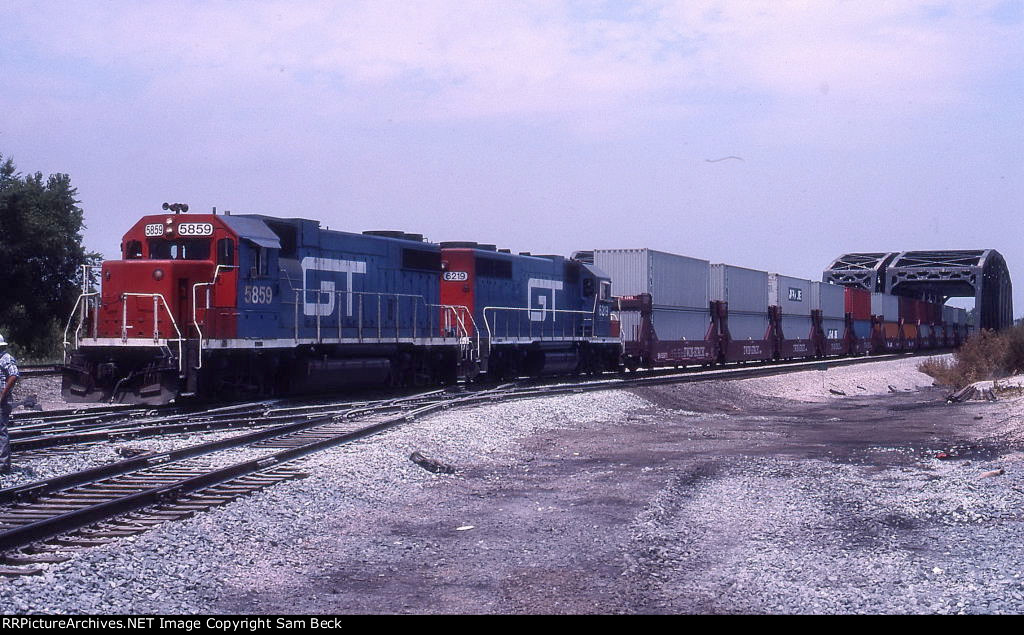 GTW 5859 and 6219
